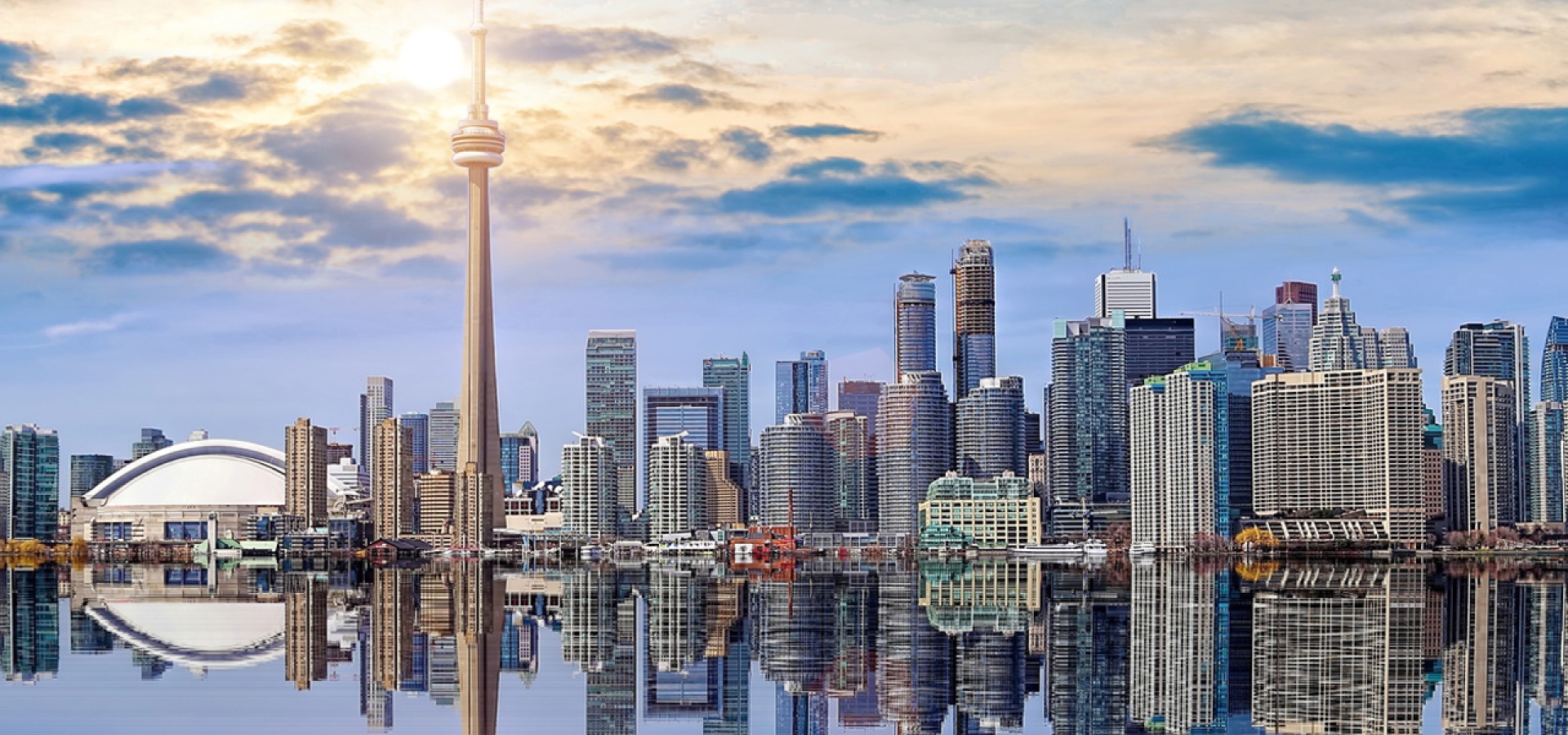 Sightseeing & Activities in Toronto | Railbookers®